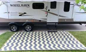 Best RV Patio Mats of 2019 (Grass, Rubber, Reversible, & More)