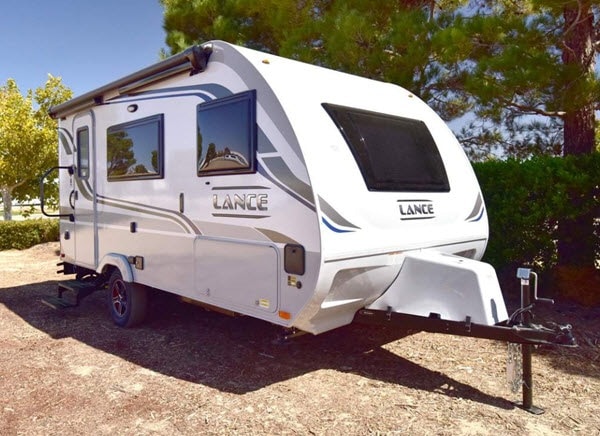 Best 4 Season Travel Trailers – Complete Review – RV Expertise