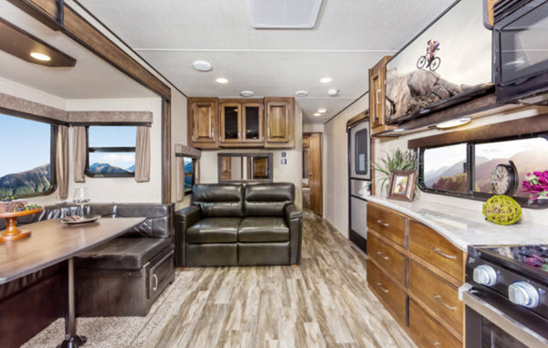 Best Luxury Travel Trailers – Top Guide – RV Expertise