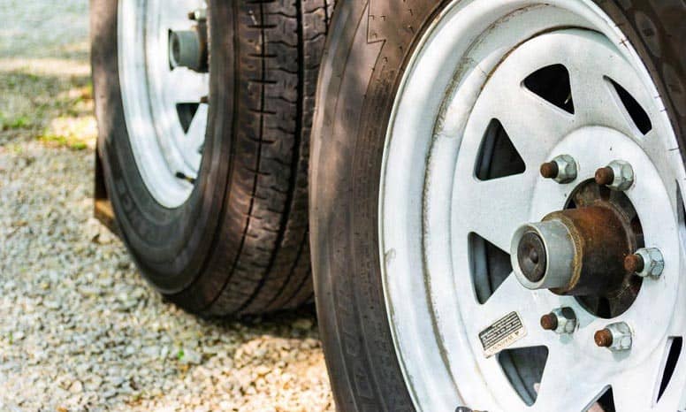 Best Trailer Tires of 2022 – Complete Buyer’s Guide