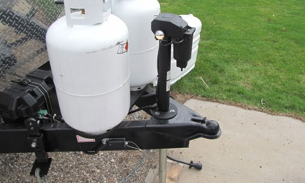 Electric Trailer Jacks – Making Your Life on the Road Easier – RV Expertise