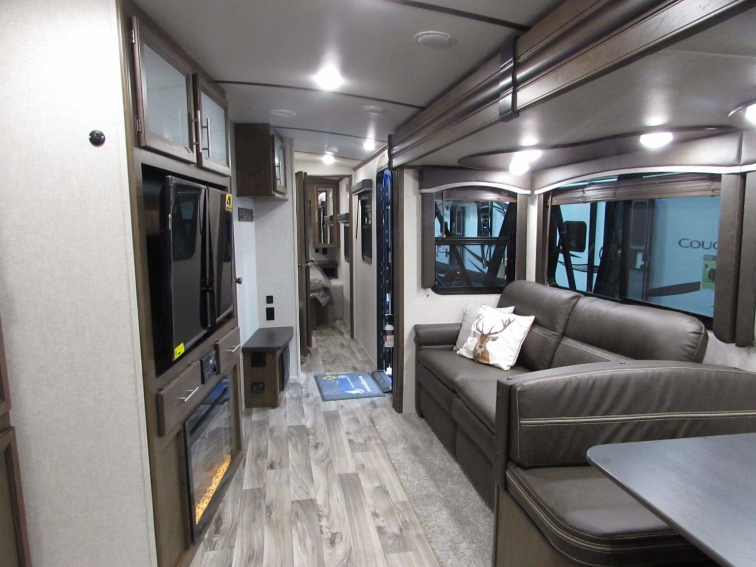 Best Mid Bunk Fifth Wheels – RV Expertise
