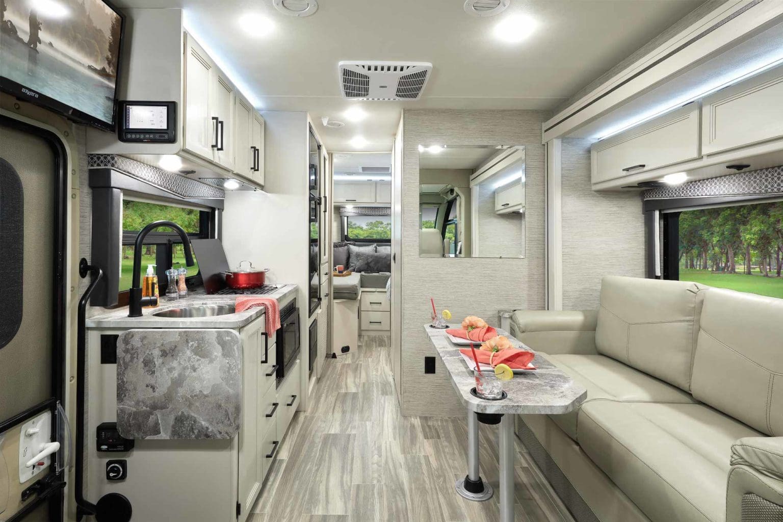 Best Small Motorhomes – Complete Guide – RV Expertise