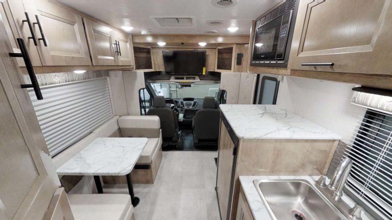 Best Small Motorhomes – Complete Guide – RV Expertise