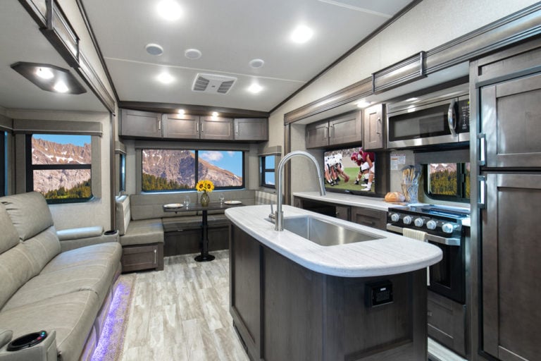 Best Luxury 5th Wheels – RV Expertise