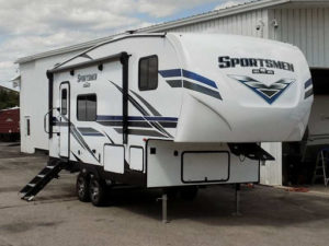 Best Under 25 Foot Fifth Wheels – RV Expertise
