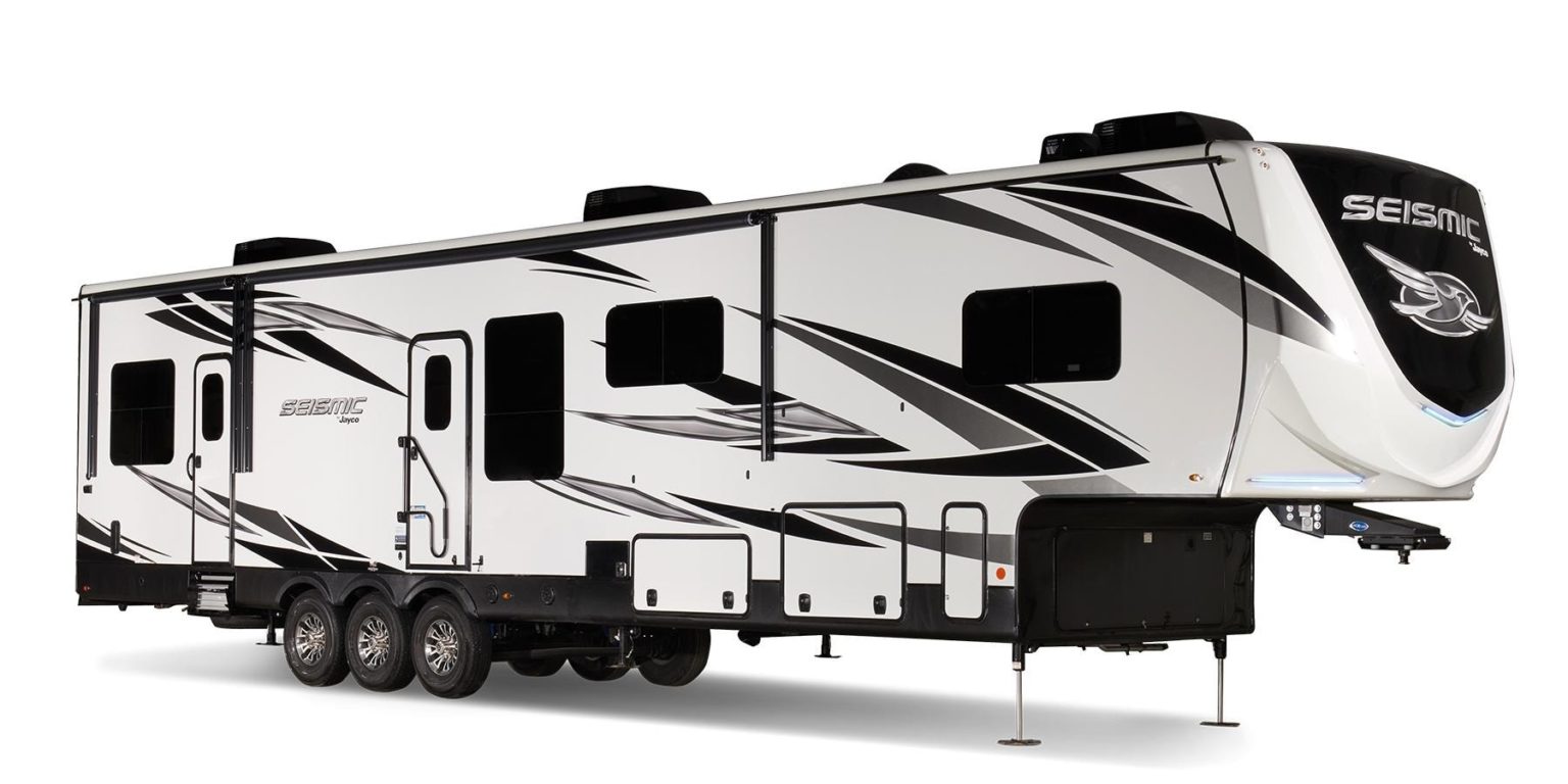 Best 5th Wheel Toy Haulers – RV Expertise