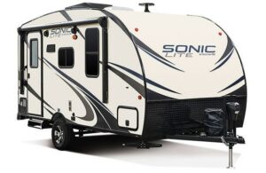 Best Travel Trailers For Retired Couples – RV Expertise