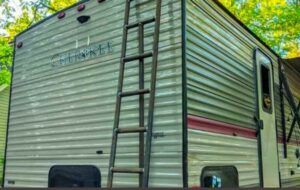 Best RV Ladders – Ultimate Round-up – RV Expertise